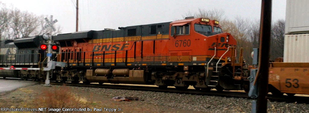 BNSF 6760